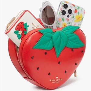 kate spade | Bags | Kate Spade Strawberry Dreams 3d Strawberry Heart ...